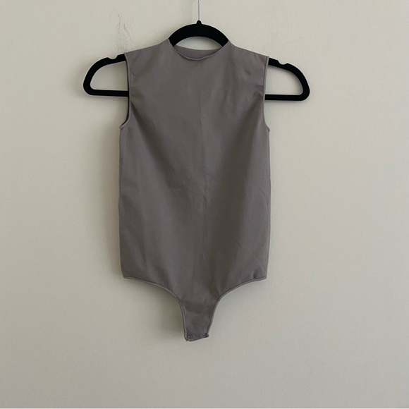 SKIMS | Tops | Skims Bodysuit | Poshmark